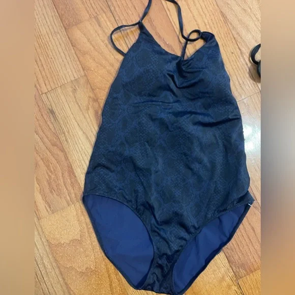 Athleta | Swim | Nwt Athleta One Piece Snake Keyhole Swimsuit | Poshmark